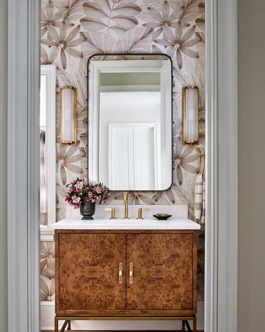 Powder Room Ideas That Make Your Half Bath Actually Special - Morella ...